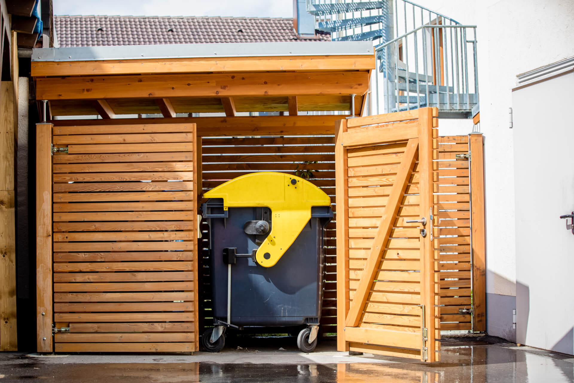 Tür und Tor - Zaunbau Holzbau Schillinger